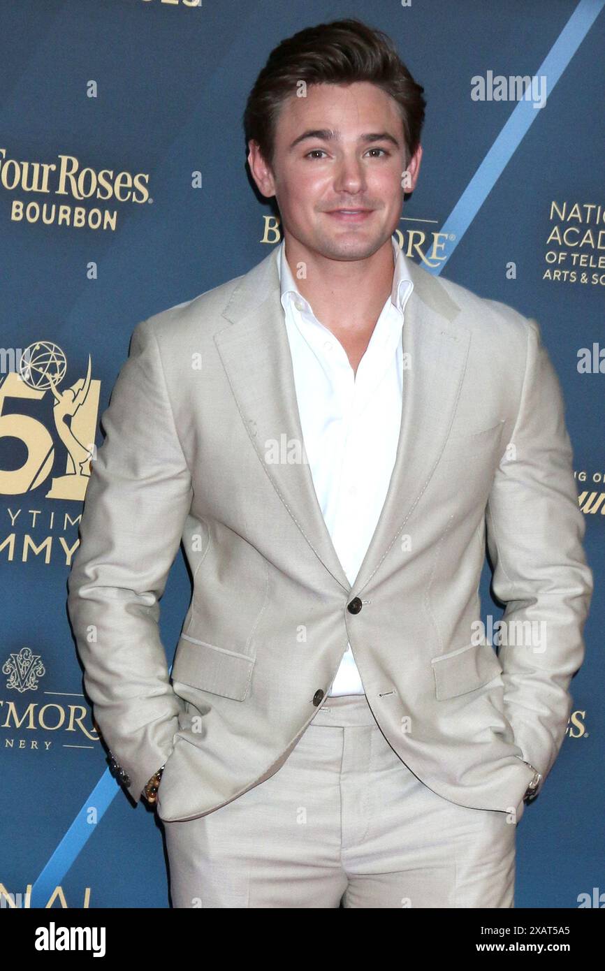 LOS ANGELES - JUN 7: Carson Boatman arrives at the 51st Daytime Emmy ...