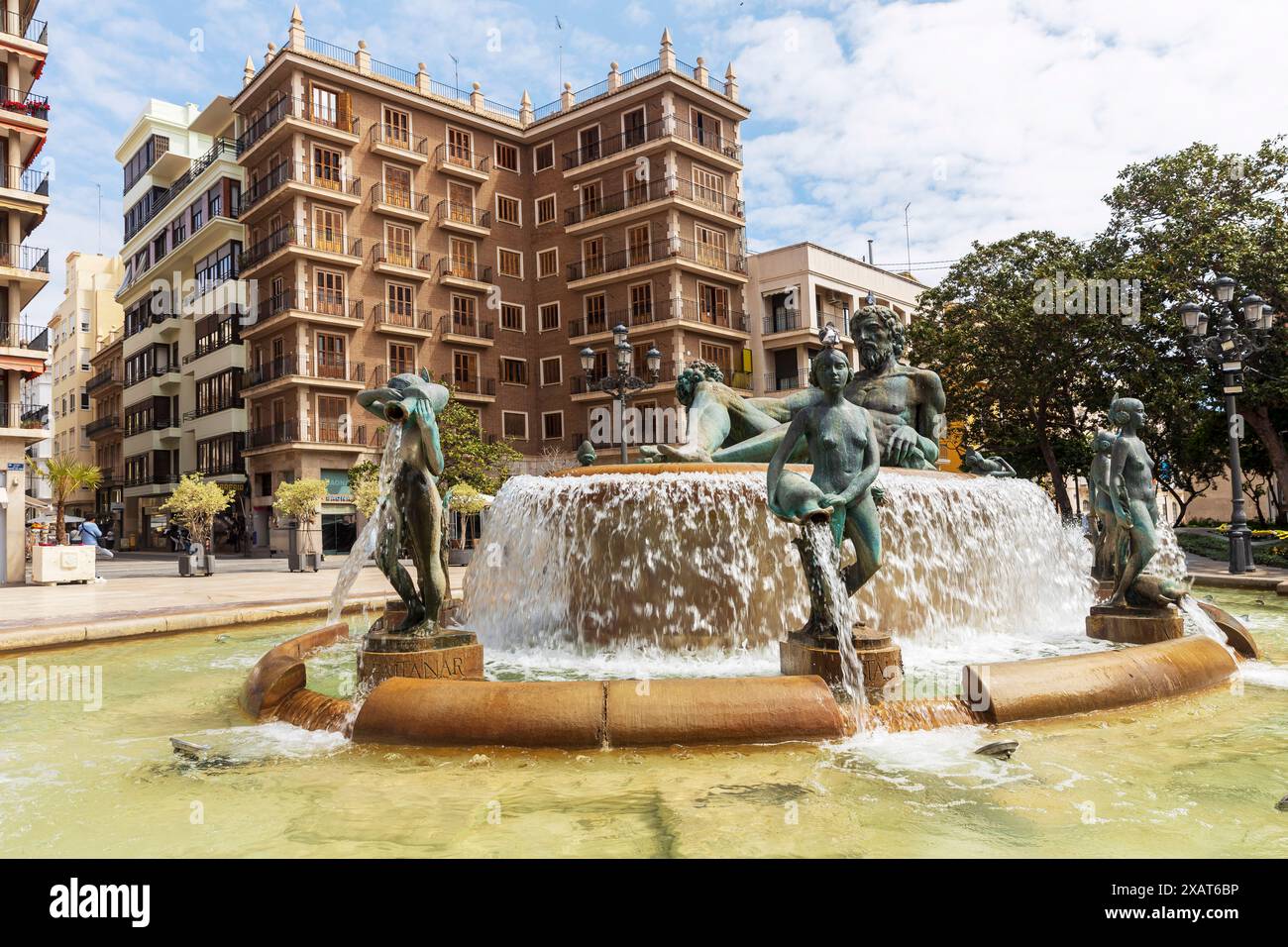 VALENCIA, SPAIN - May 2, 2024: Plaza de la Virgen, Turia Fountain ...