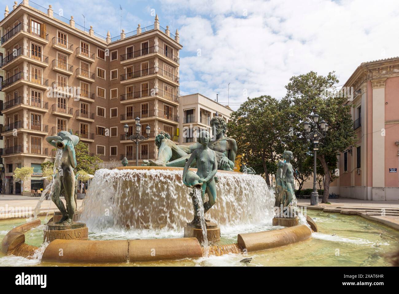 VALENCIA, SPAIN - May 2, 2024: Plaza de la Virgen, Turia Fountain ...