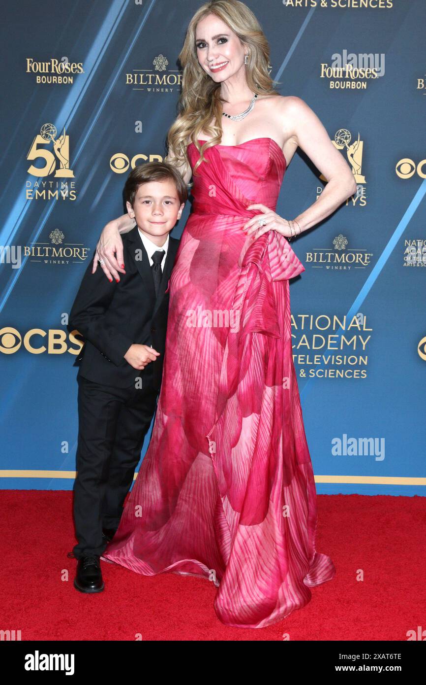 LOS ANGELES - JUN 7: Hayden Henricks, Ashley Jones arrives at the 51st ...