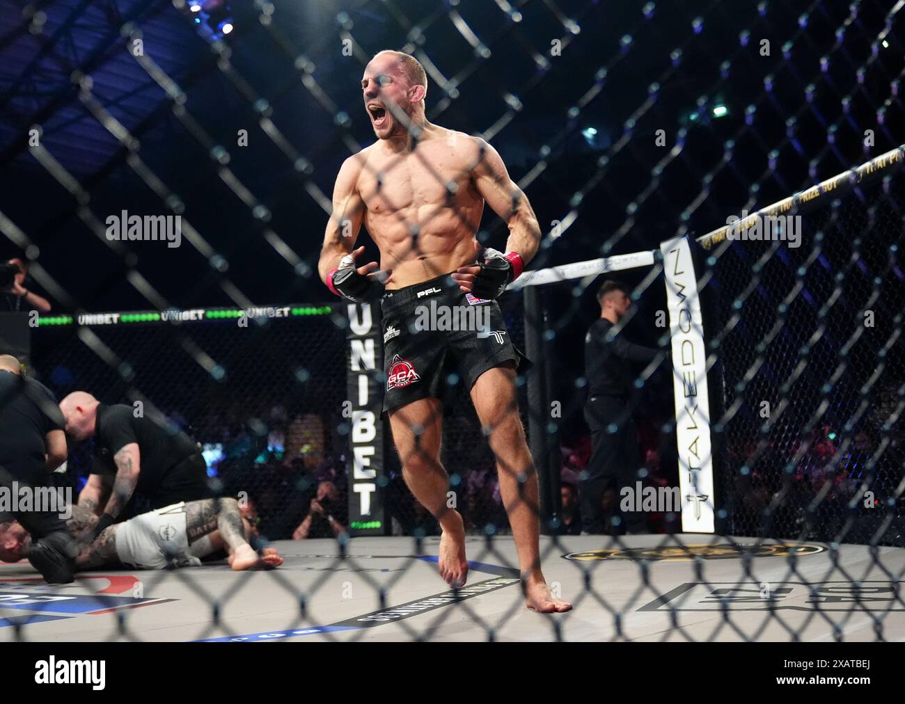 Jack Grant celebrates victory against Charlie Leary in their ...
