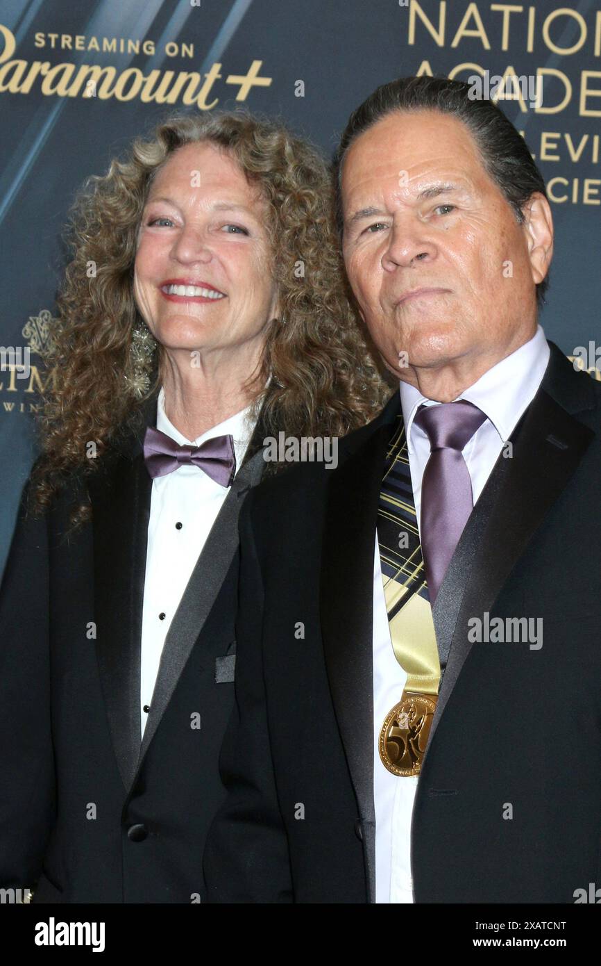 LOS ANGELES - JUN 7: Leslie Martinez, A Martinez arrives at the 51st ...
