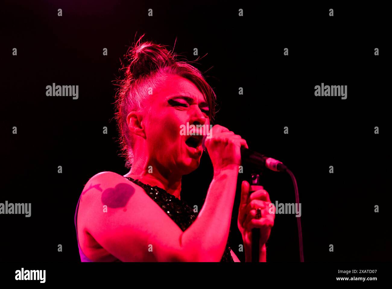 Bikini kill band hi-res stock photography and images - Alamy