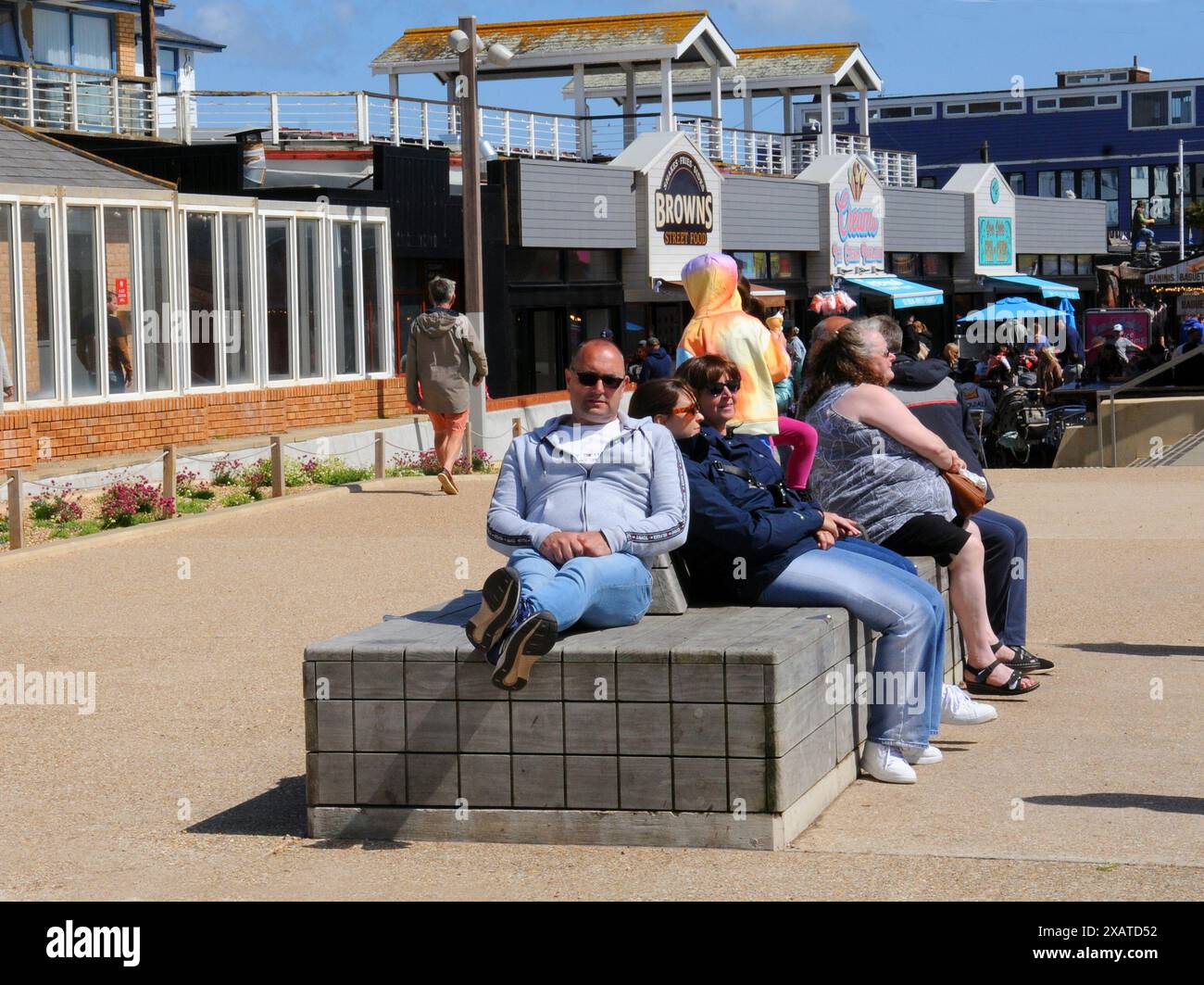 ENGLISH COASTAL PATH, UNWINDING IN THE SUNSHINE AT CLARENCE PIER ...
