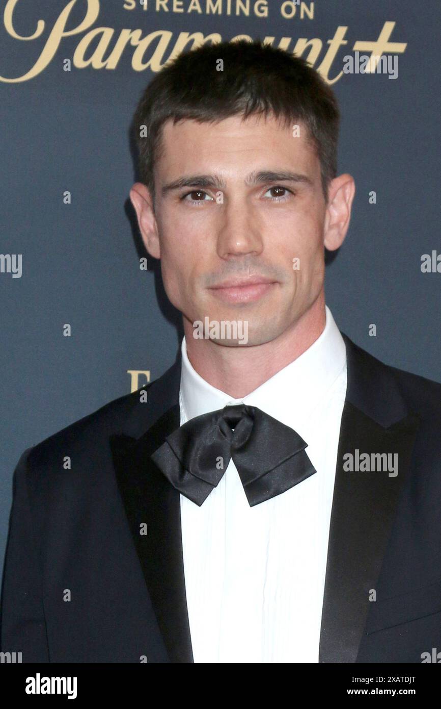 LOS ANGELES - JUN 7: Tanner Novlan arrives at the 51st Daytime Emmy ...