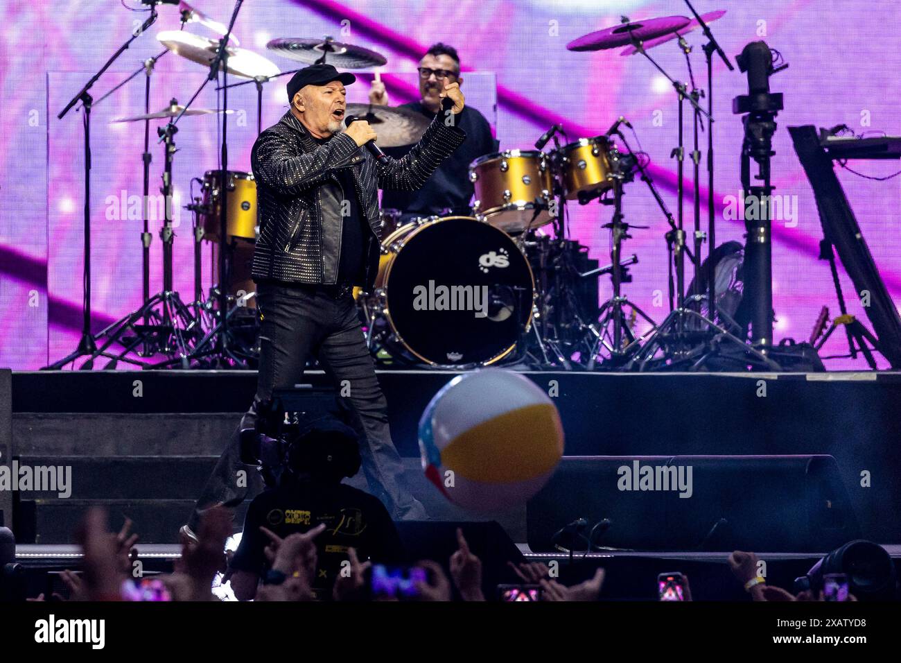 Vasco rossi 2024 hi-res stock photography and images - Alamy