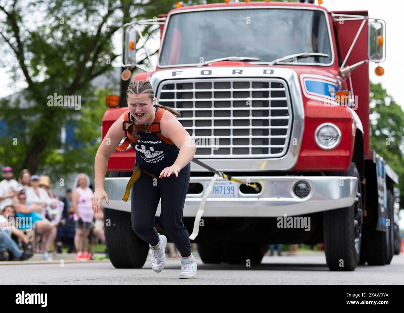 Strongman truck hi-res stock photography and images - Alamy