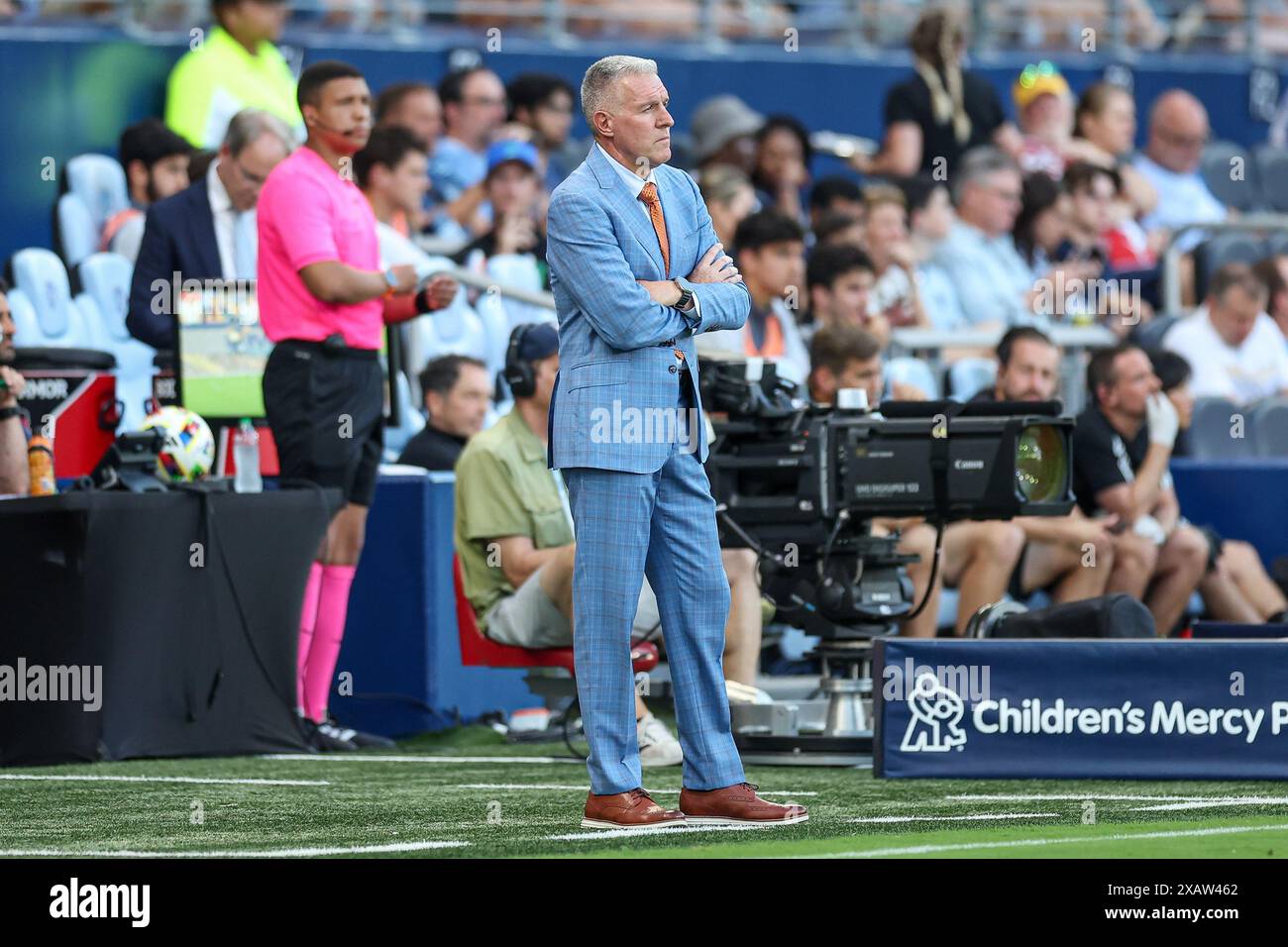 Kansas City, KS, USA. 8th June, 2024. Sporting Kansas City head coach ...
