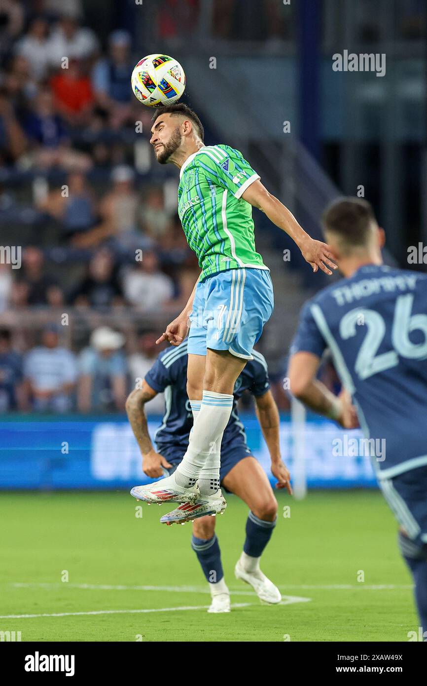 Kansas City, KS, USA. 8th June, 2024. Seattle Sounders FC midfielder ...