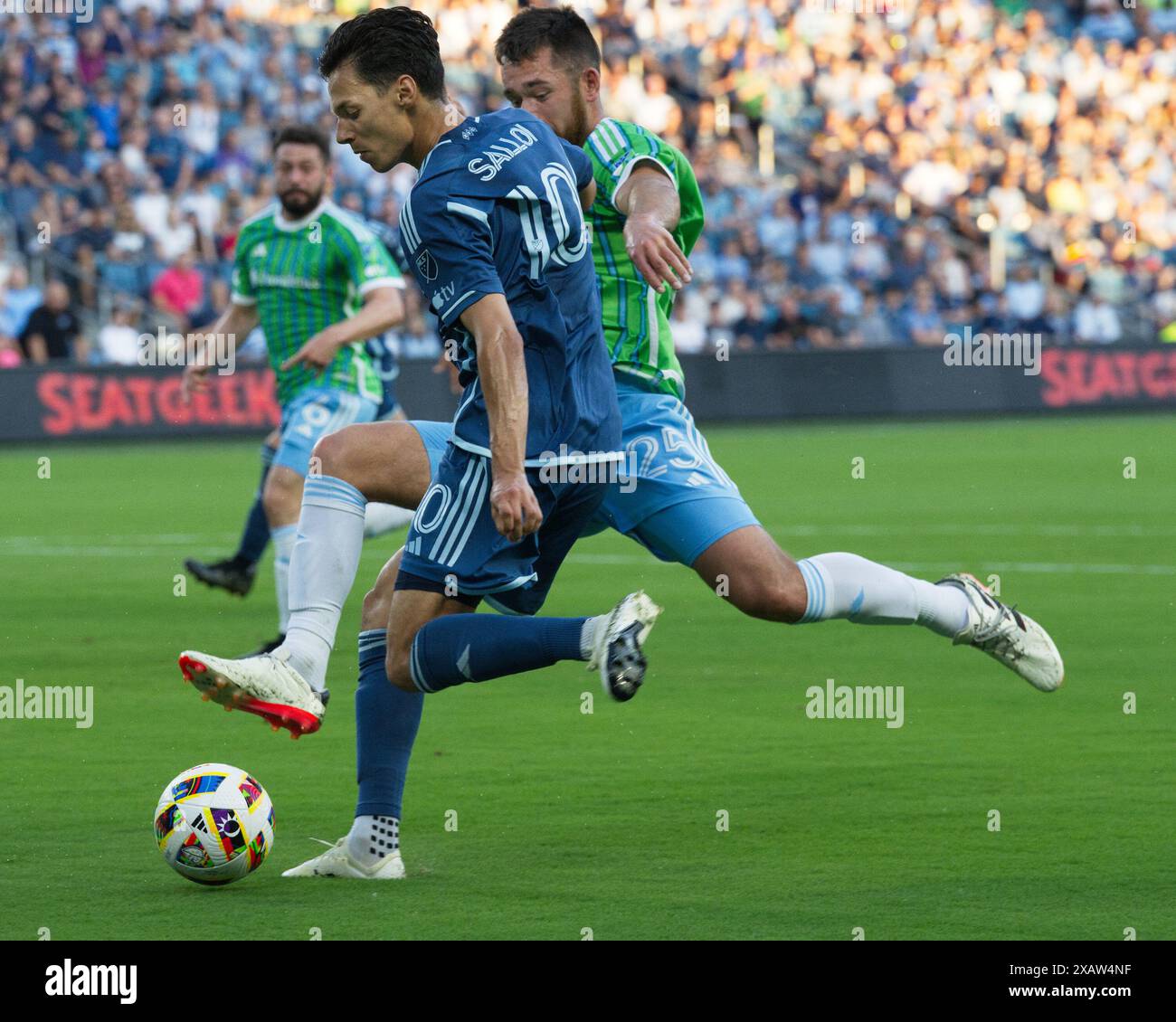 Kansas City, Kansas, USA. 8th June, 2024. Seattle Sounders defender ...