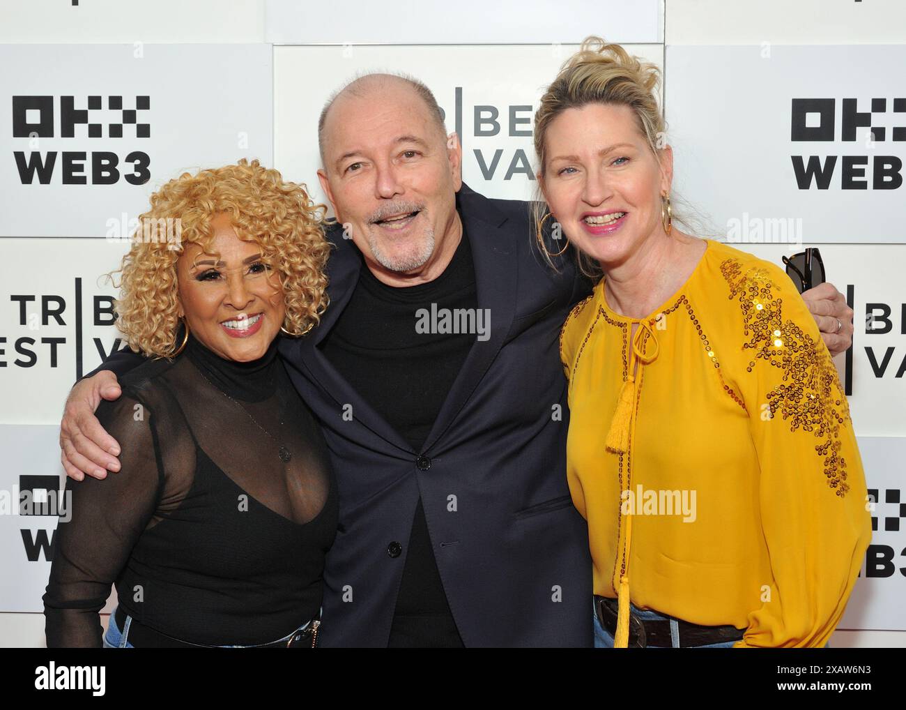 New York, USA. 08th June, 2024. L-R: Darlene Love, Ruben Blades and ...