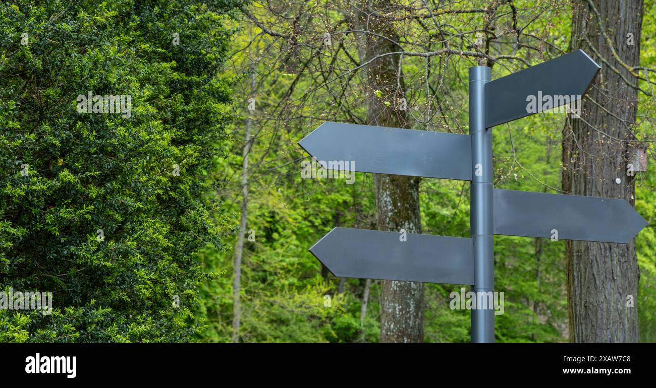 Navigation billboard hi-res stock photography and images - Alamy