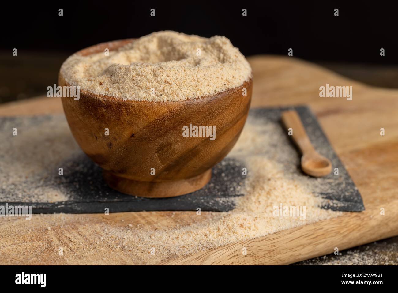 bread crumbs dried for cooking, fresh crumbly bread crumbs from ...