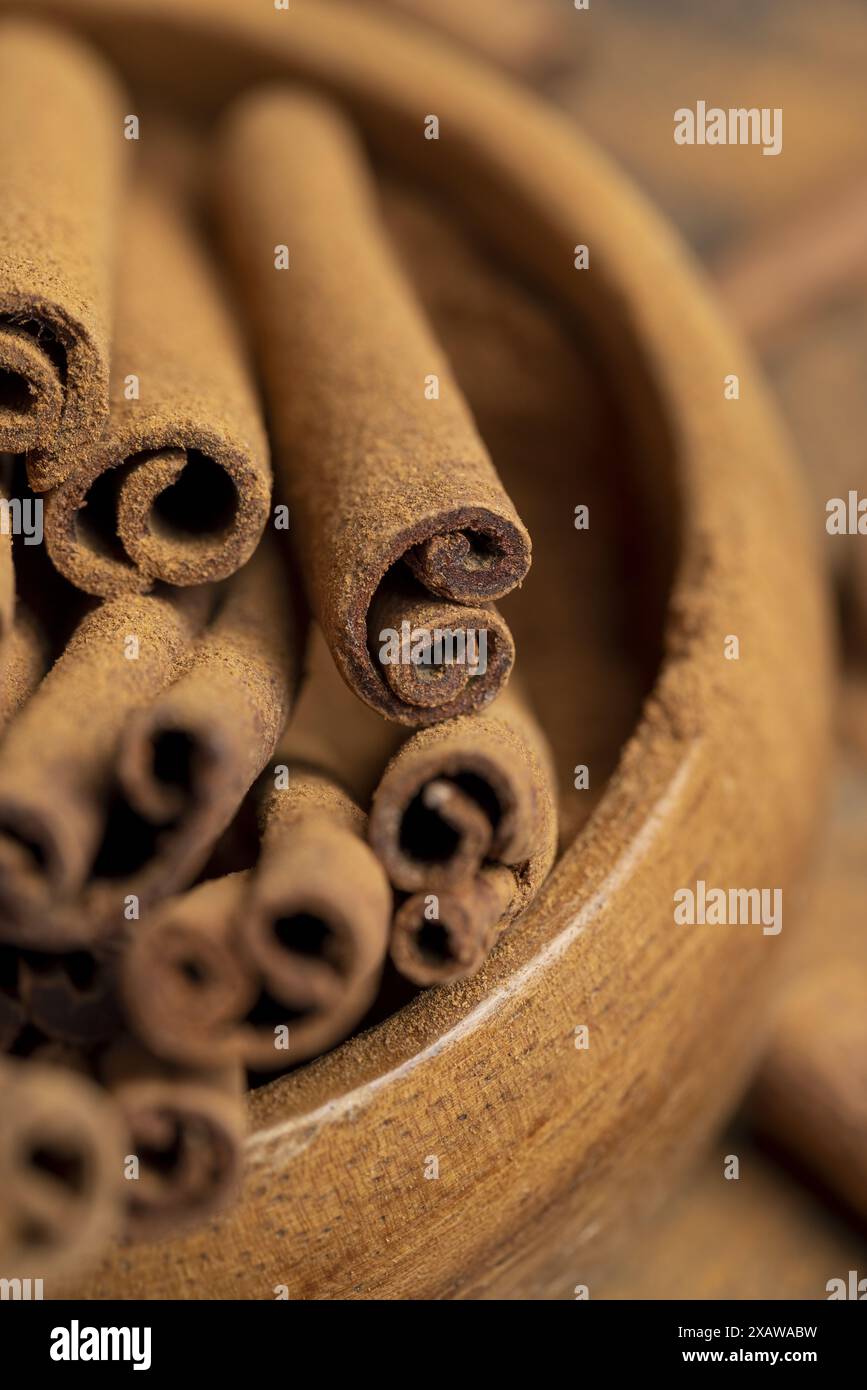 Cinnamon sticks for making cinnamon powder as spices, spices of ...