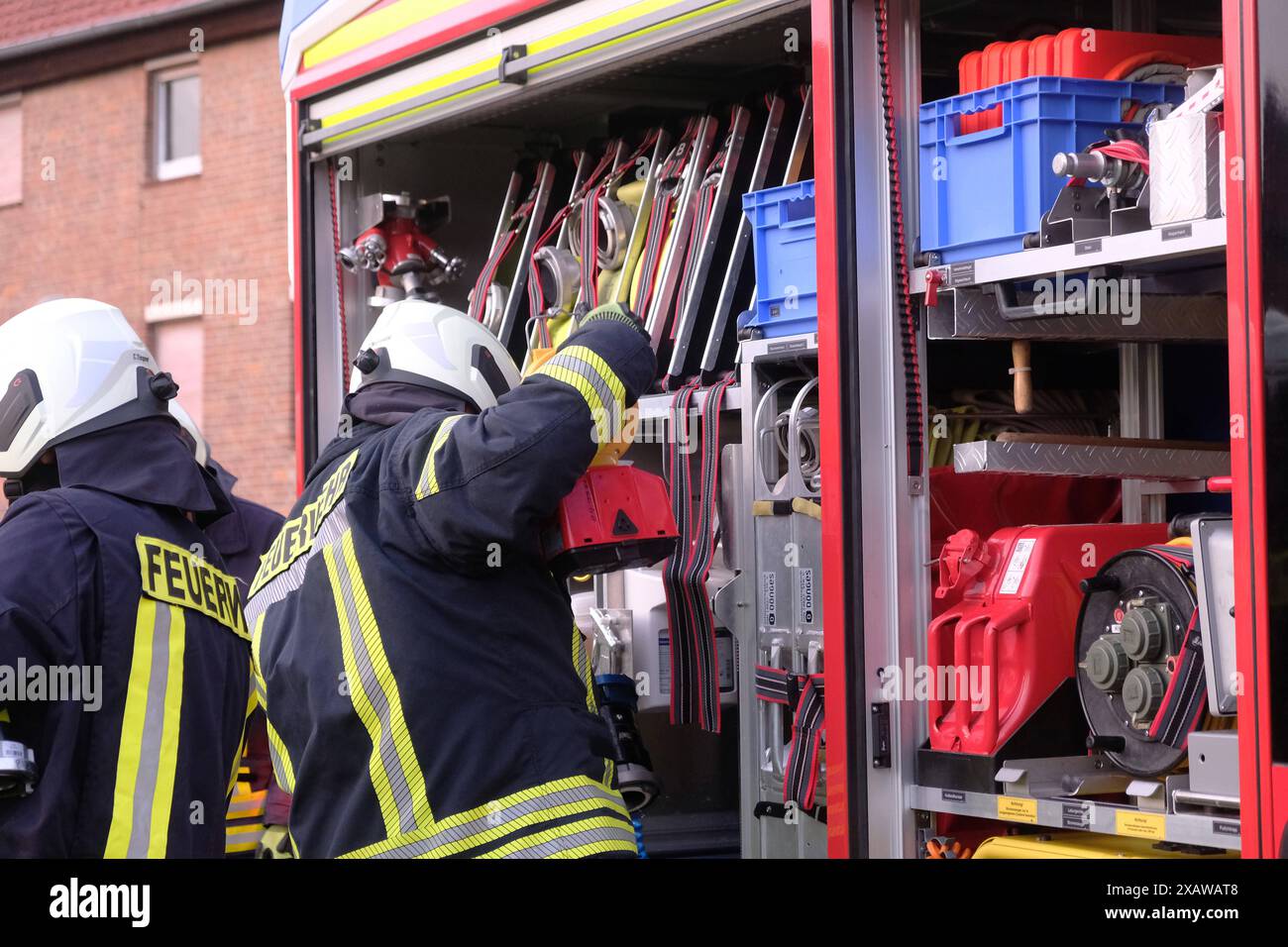 Feuerwehr-Blaulicht Feuerwehr in verschiedenen Bildern und Aktionen in ...