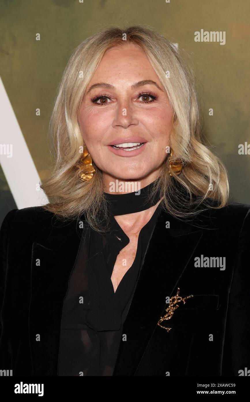 Anastasia attends Sam Nazarian, Sofia and Manolo Vergara's launch of ...