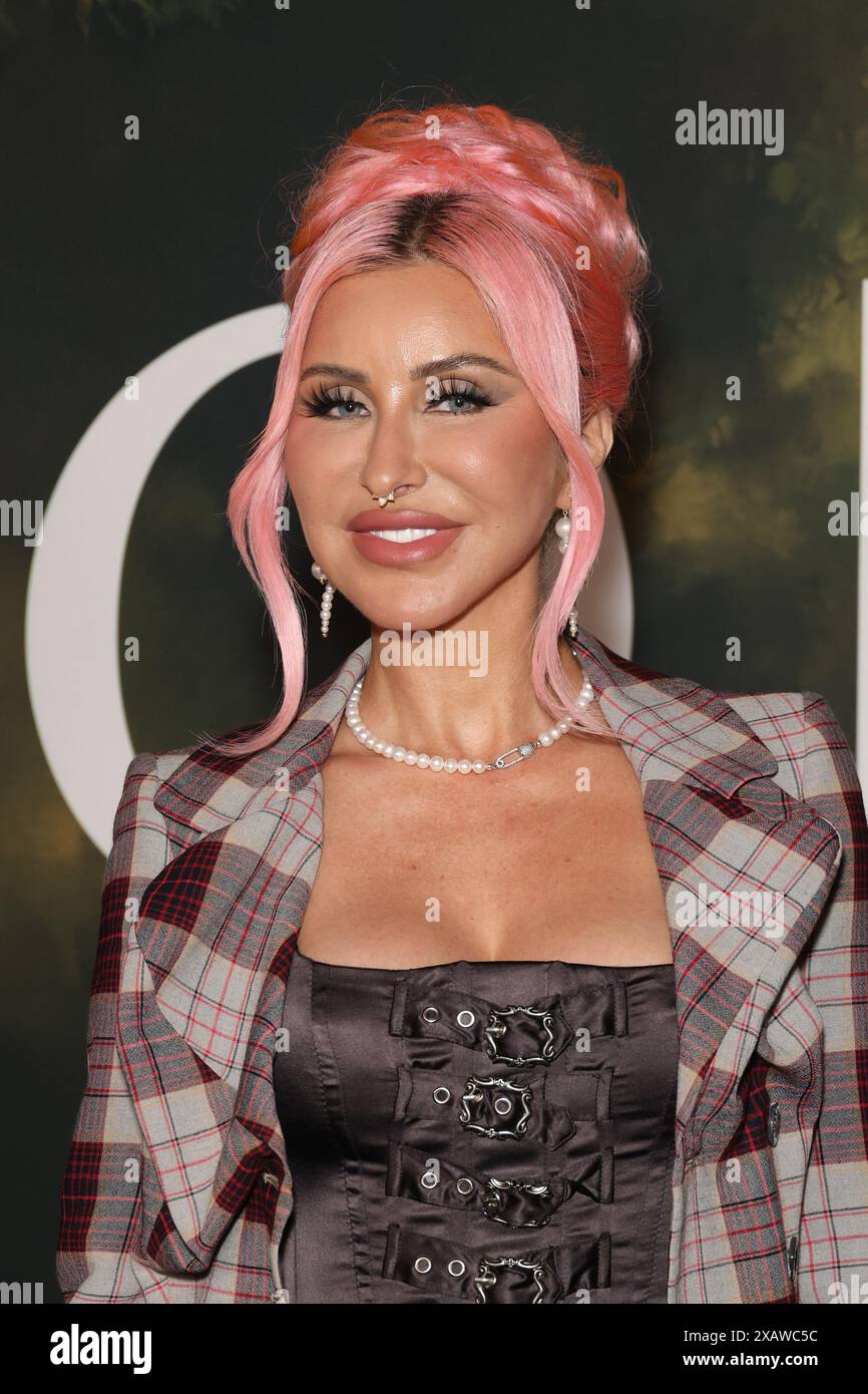 Norvina Soare attends Sam Nazarian, Sofia and Manolo Vergara's launch ...