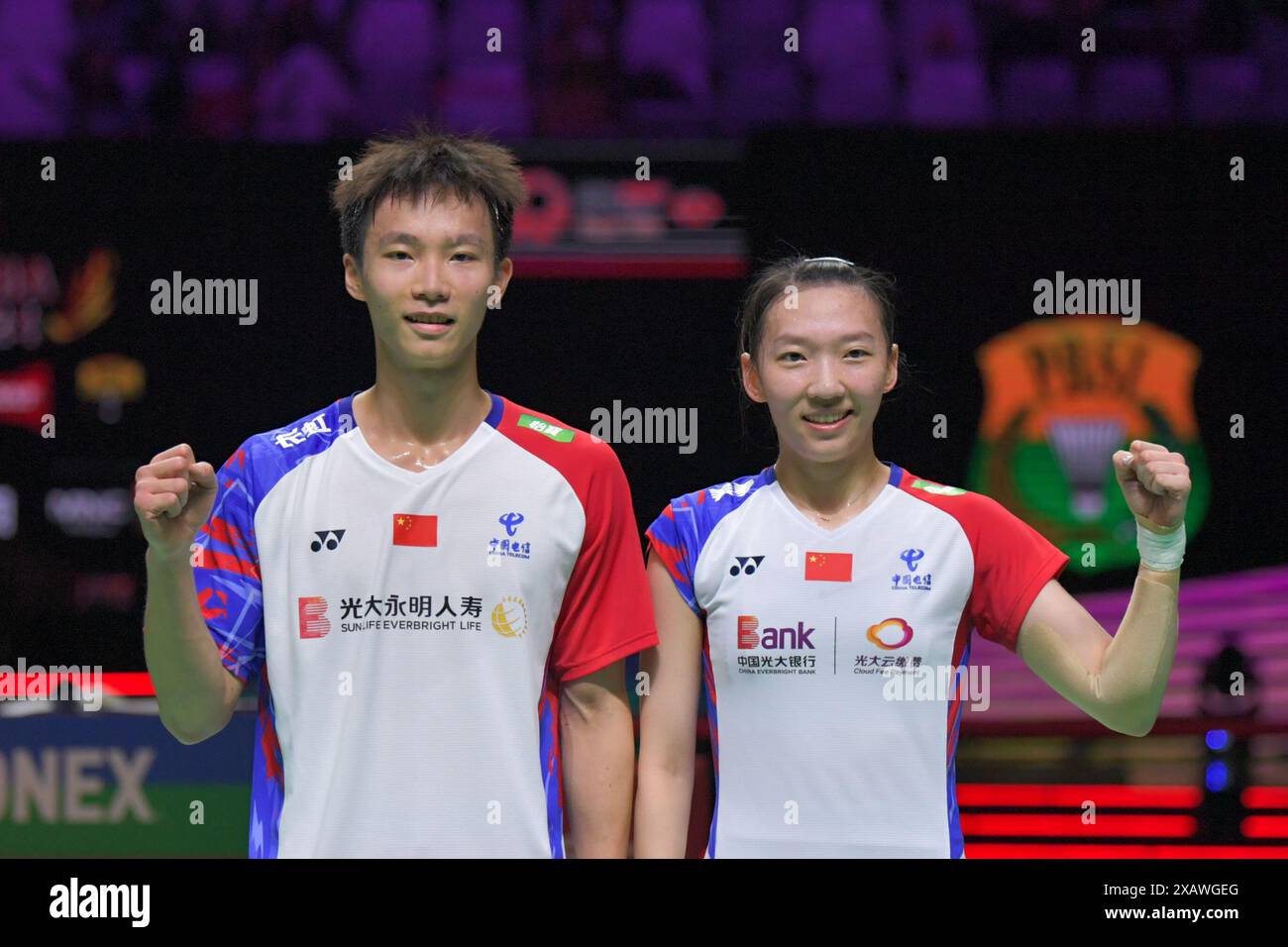 (240609) -- JAKARTA, June 9, 2024 (Xinhua) -- Jiang Zhenbang (L)/Wei ...