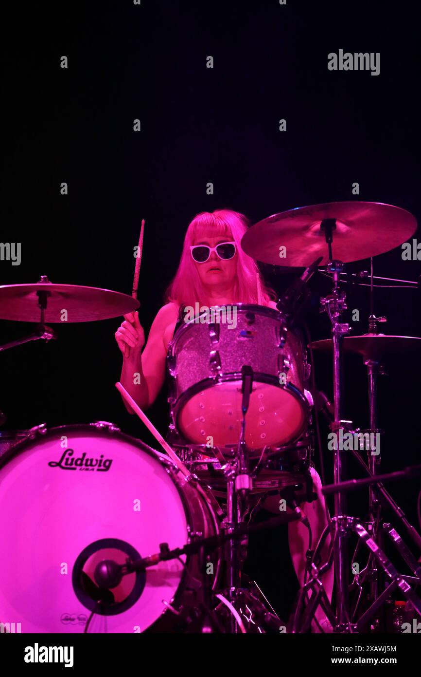 Tobi Vail von der Band Bikini Kill bei einem Konzert in der ...