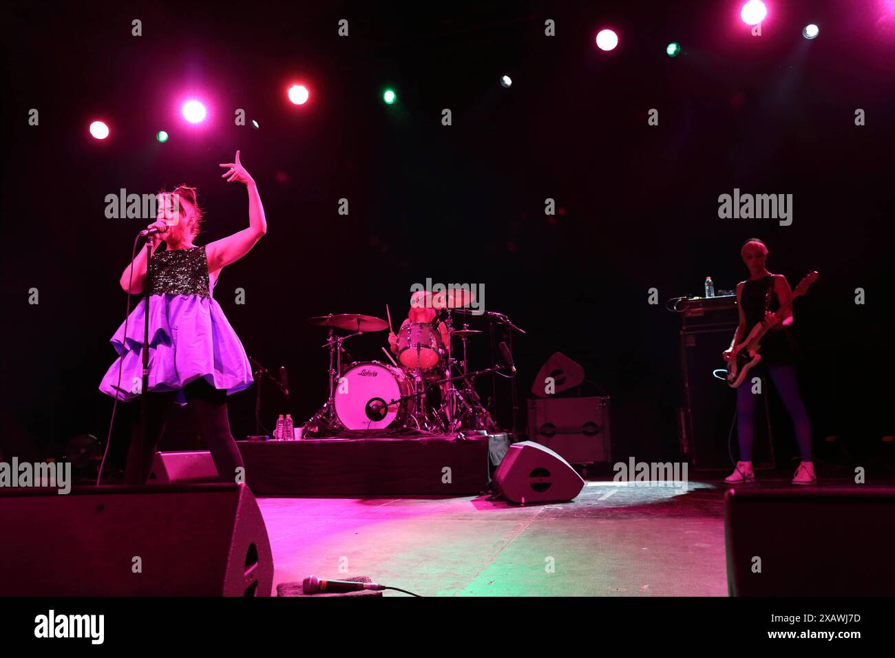 Kathleen Hanna, Tobi Vail und Kathi Wilcox, v.l., von der Band Bikini ...
