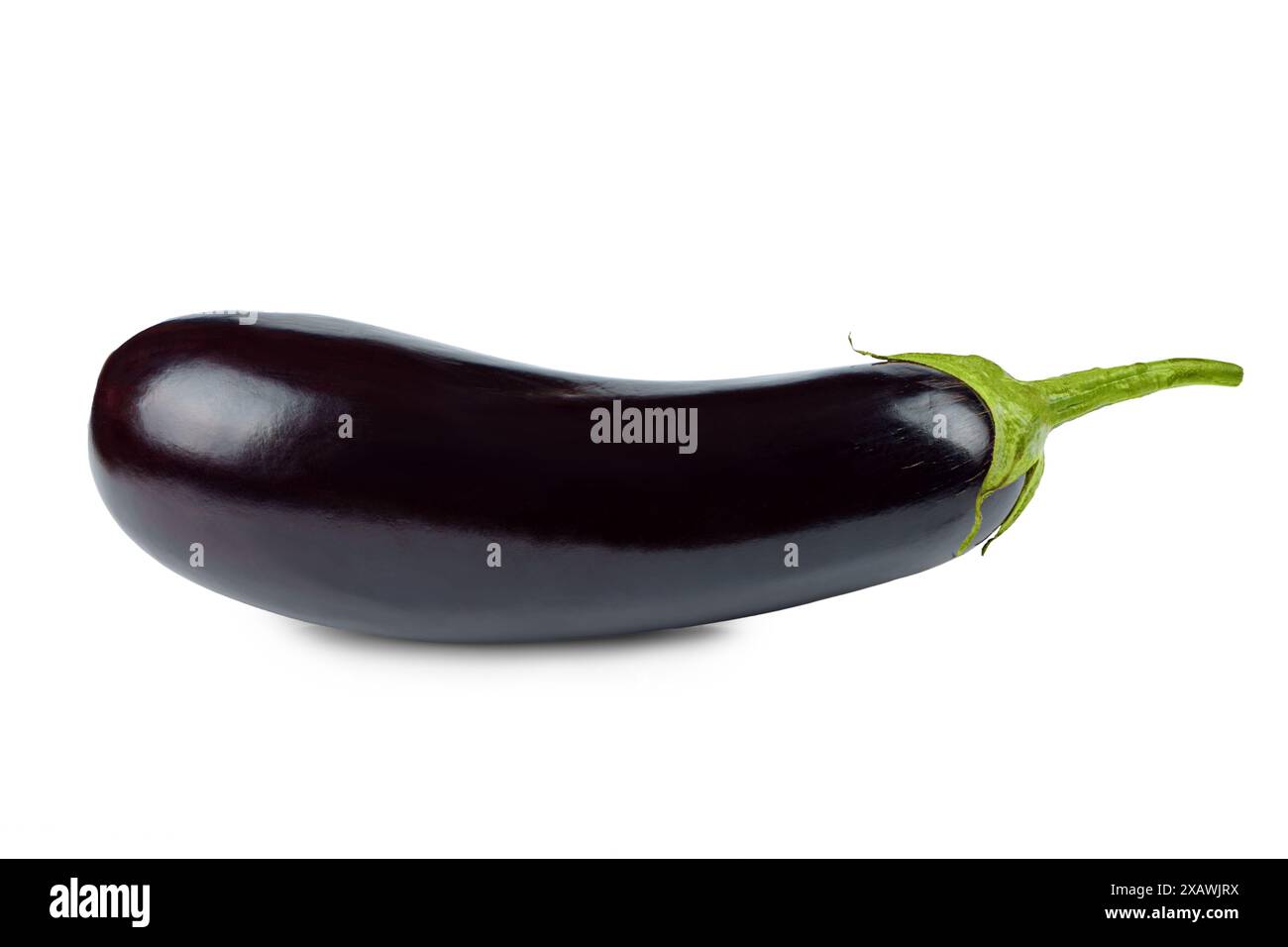 One fresh raw healthy eggplant or aubergine vegetable isolated on white ...