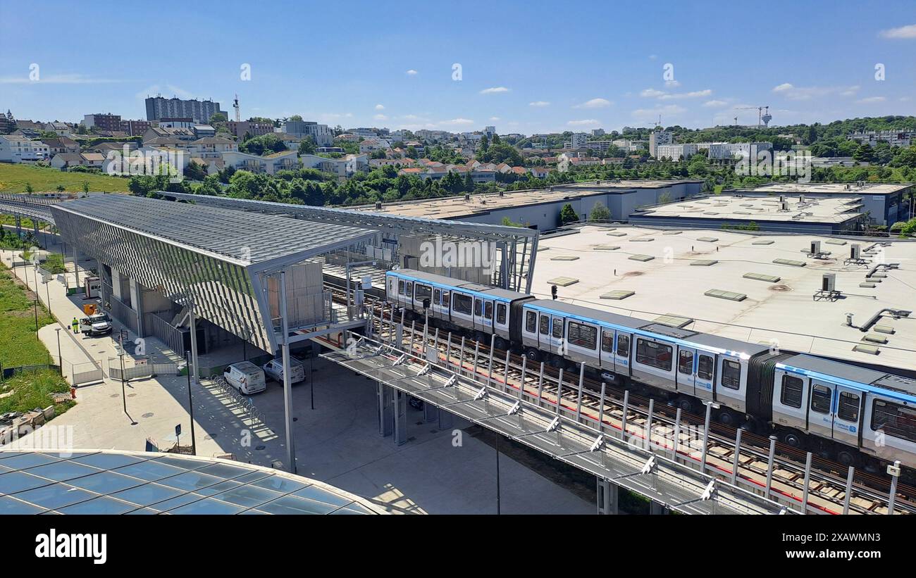On June 13, the extension of line 11 of the Paris metro will be ...