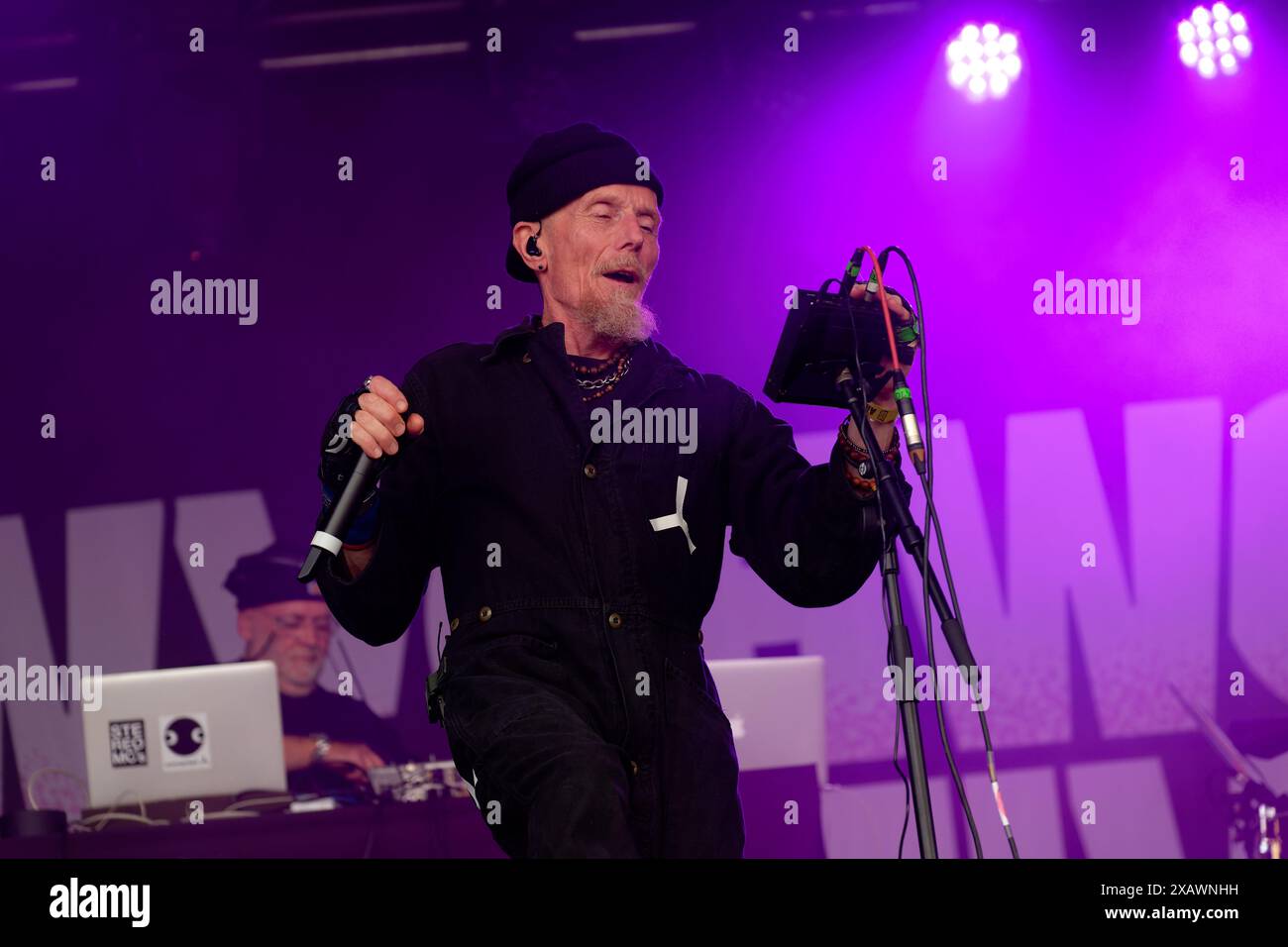 Stereo mcs 2024 hi-res stock photography and images - Alamy