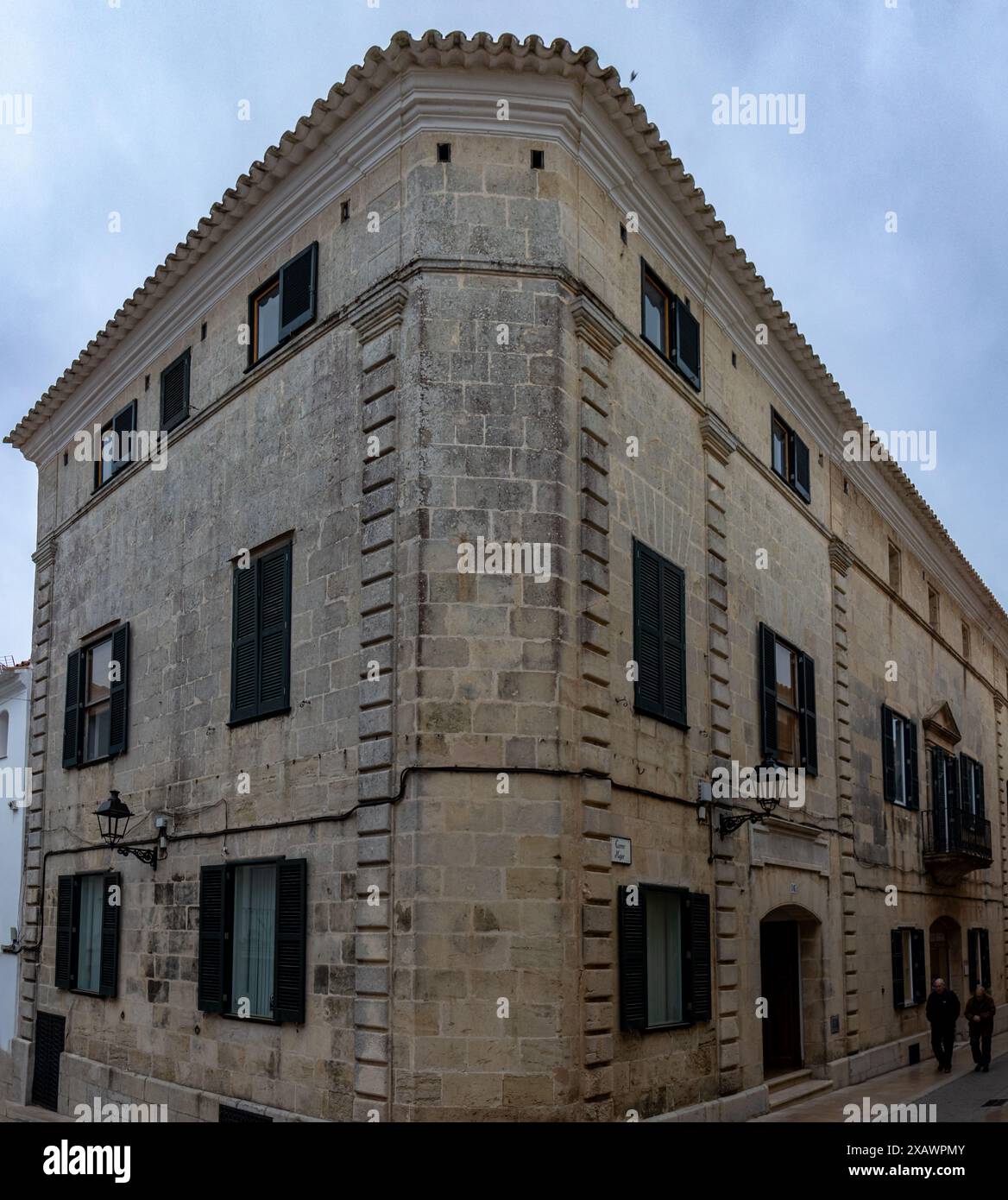 Fotografía panorámica de un edificio histórico, casa Salord en el ...