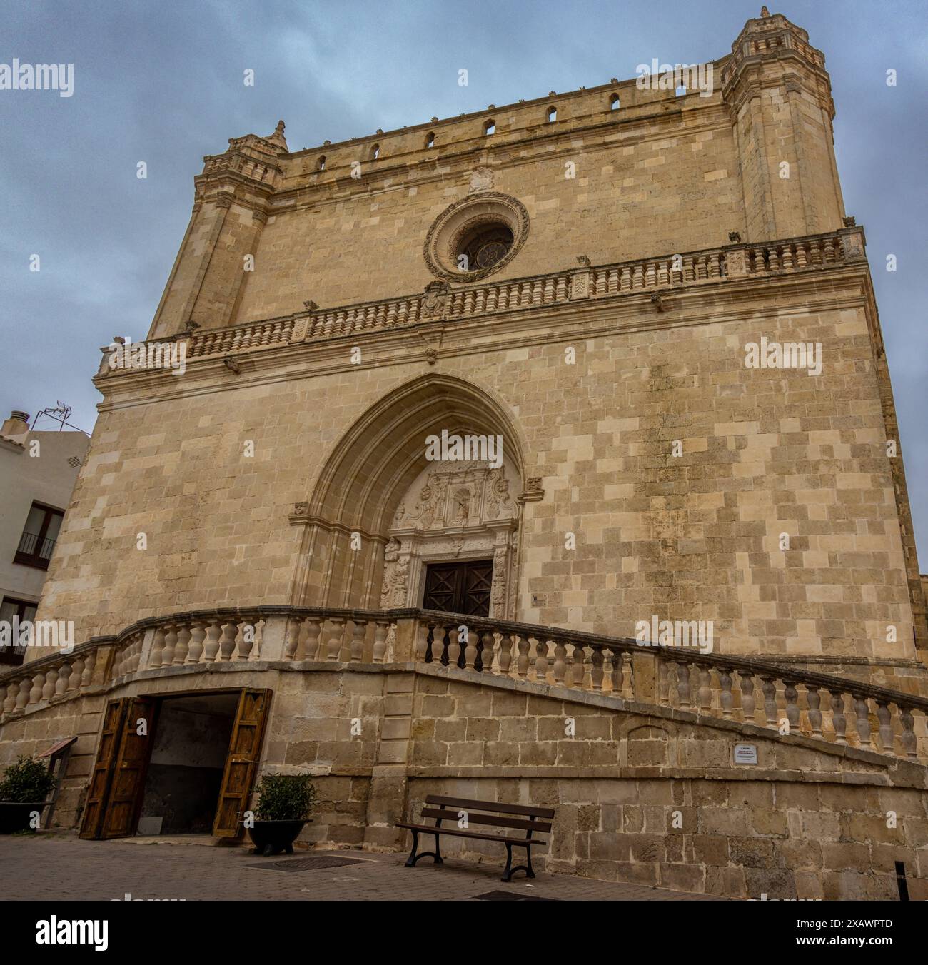 Fotografía panorámica de la fachada de la iglesia de Santa Eulalia en ...