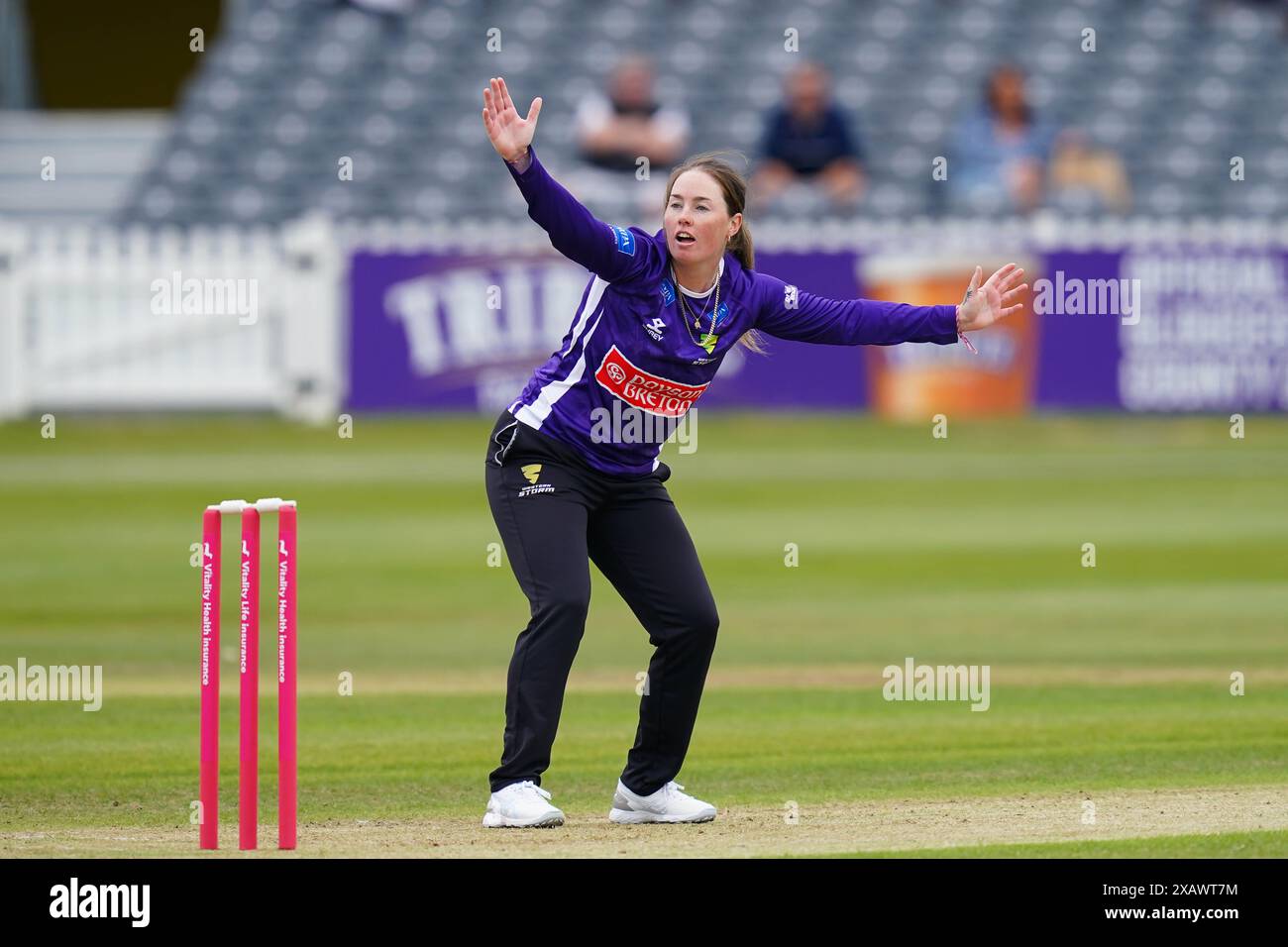 Jade edwards hi-res stock photography and images - Alamy