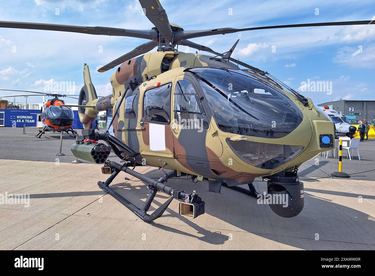 Spezialkrafte helikopter hi-res stock photography and images - Alamy