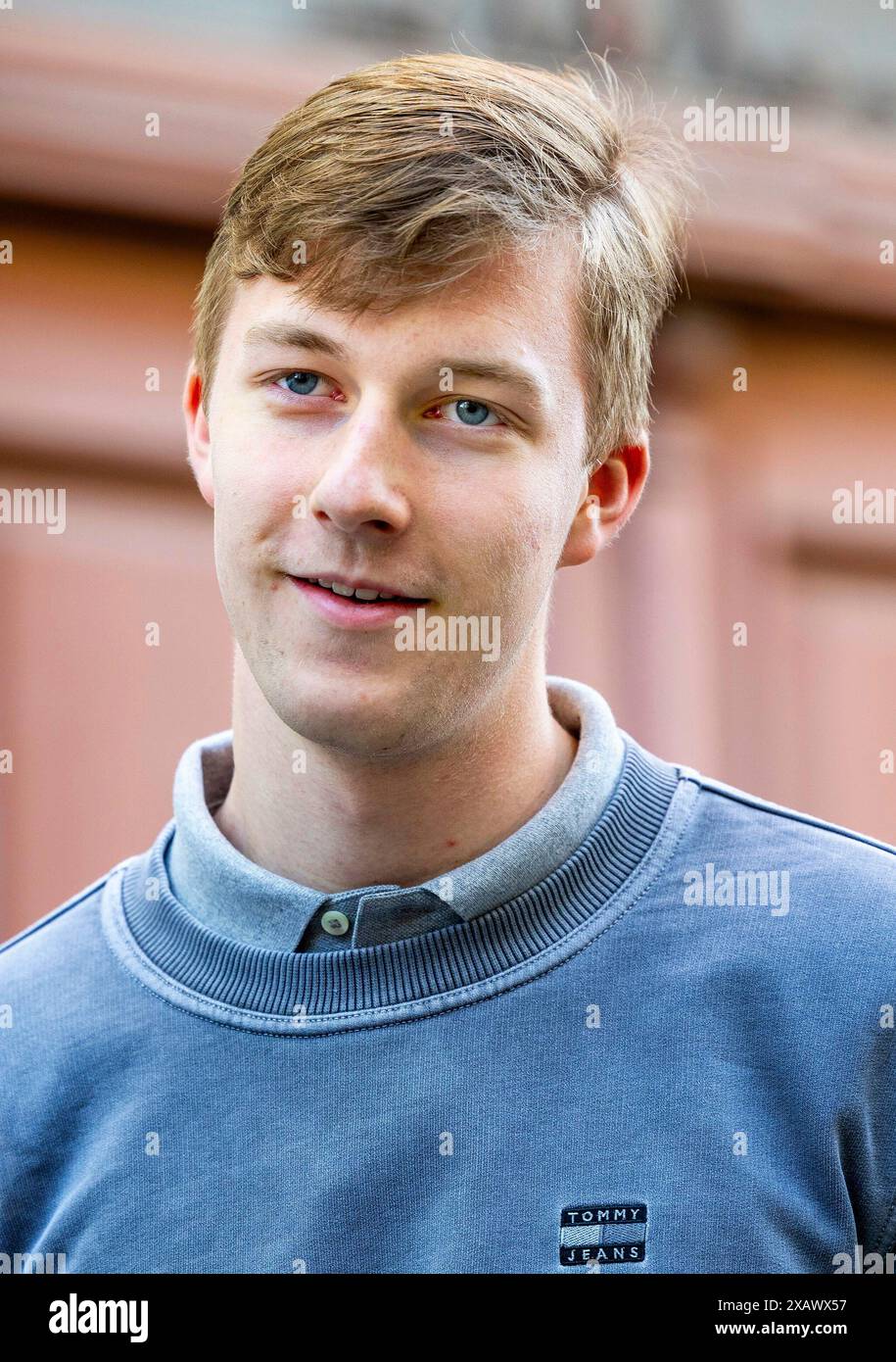 Prince Emmanuel of Belgium arrives at the polling station 74 in Brussel ...