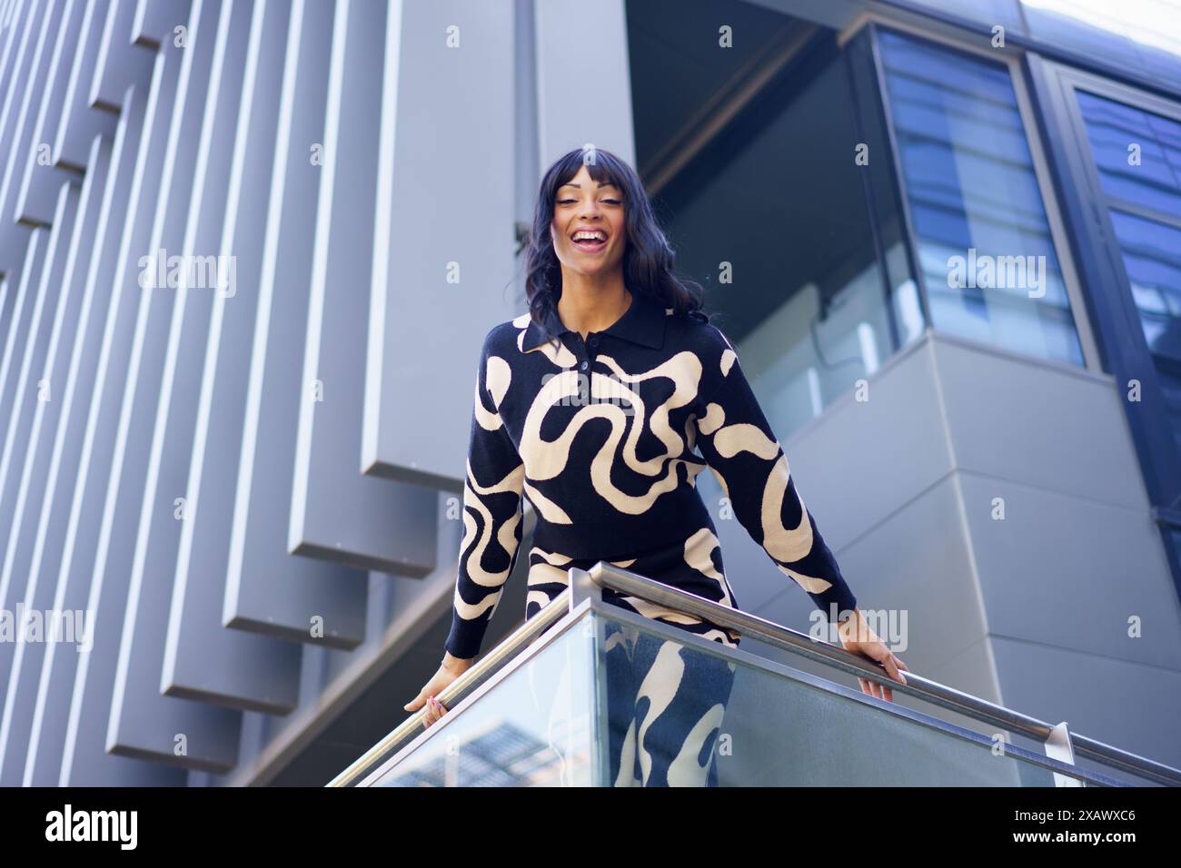 Woman building strength control hi-res stock photography and images - Alamy