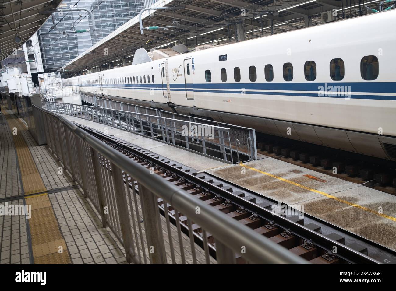 Shinkansen Bullet Train Tokyo Station Japan Stock Photo - Alamy