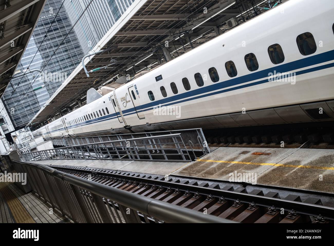 Shinkansen Bullet Train Tokyo Station Japan Stock Photo - Alamy