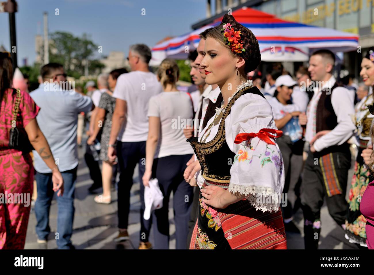 Young people wearing folklore costumes during the All-Serb Assembly ...