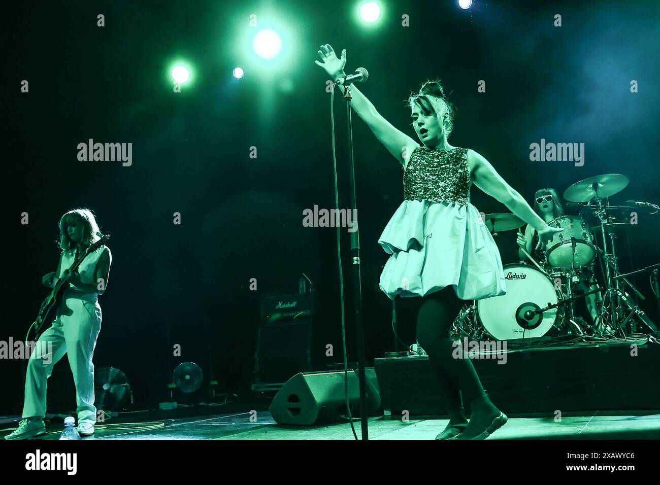 Konzert von Bikini Kill, Columbiahalle Berlin Bikini Kill, Gesang ...