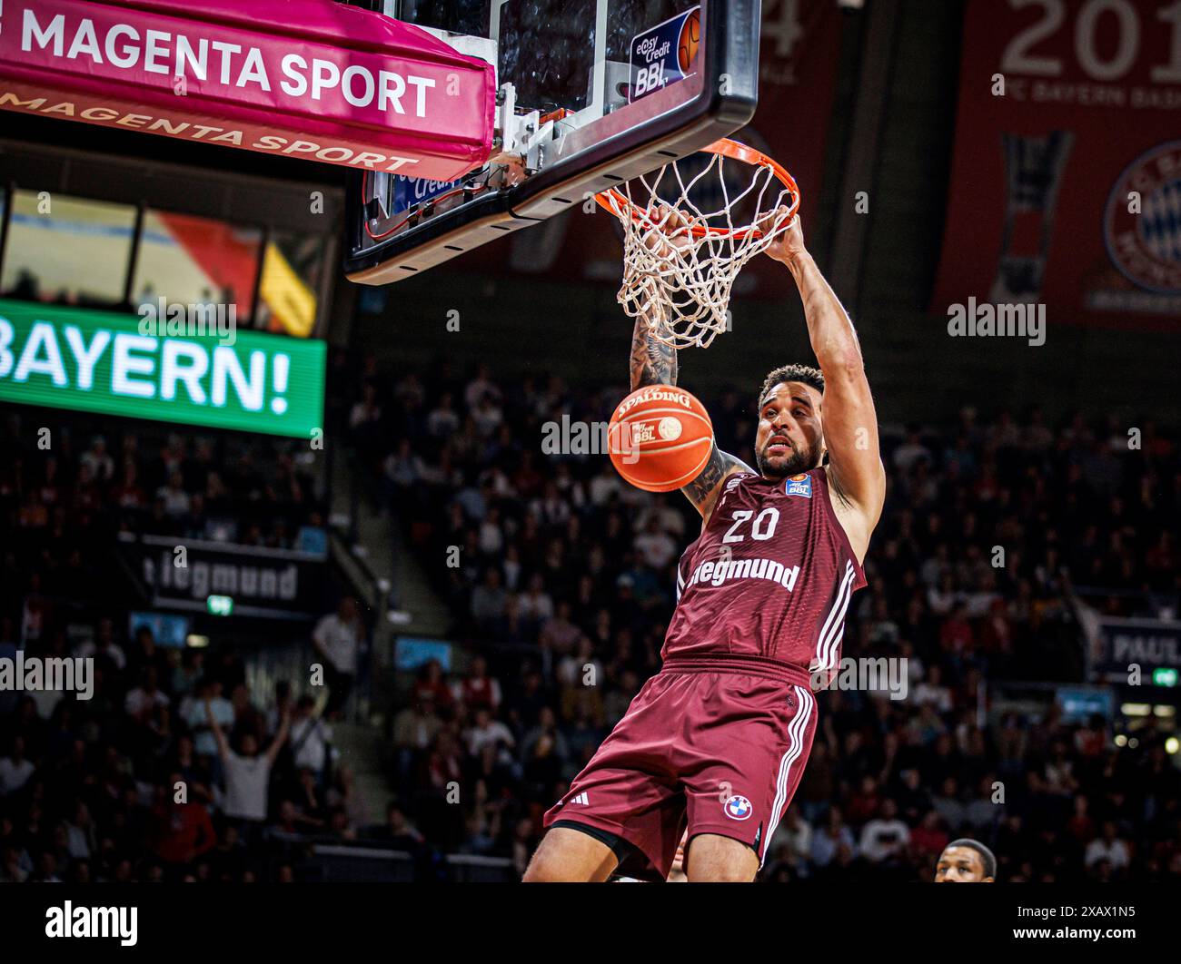Elias Harris #20 von FC Bayern Muenchen FC Bayern Muenchen vs Würzburg ...