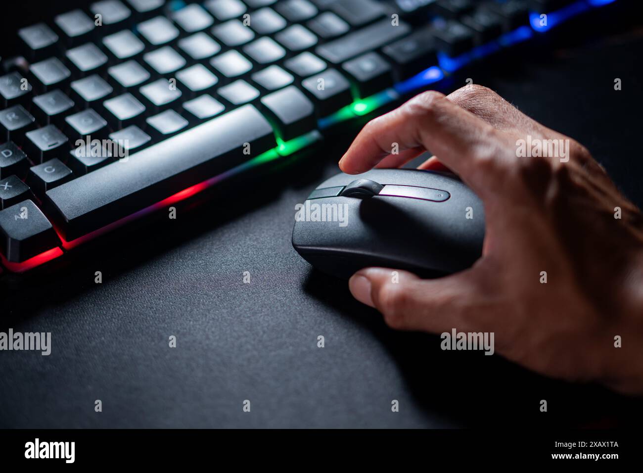 Close up of a persons hand on a computer mouse hi-res stock photography and images - Alamy