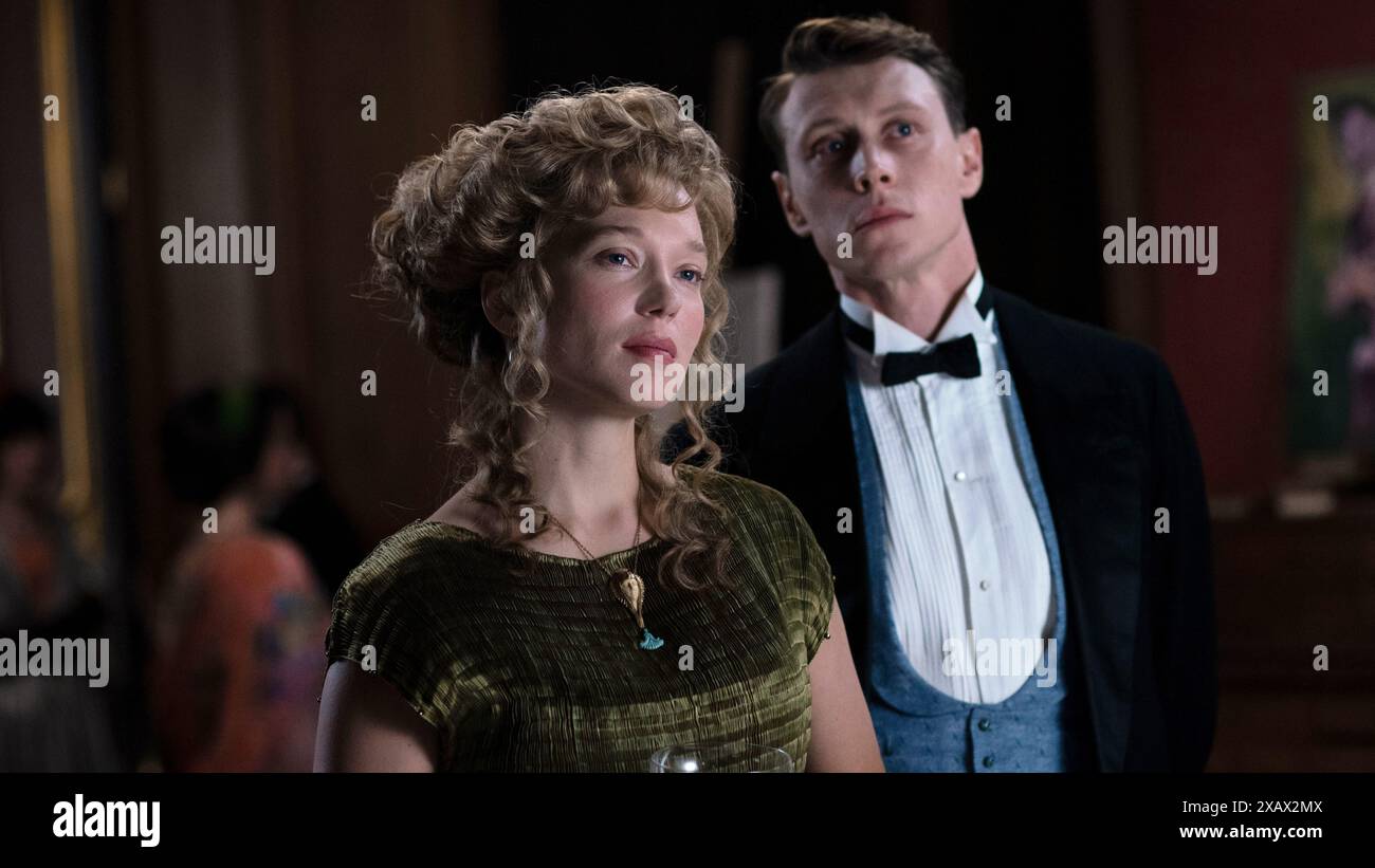 GEORGE MACKAY and LEA SEYDOUX in THE BEAST (2023) -Original title: LA ...