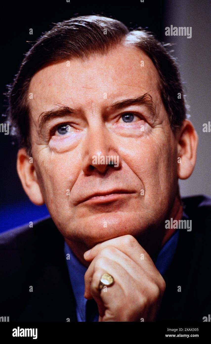 Ian Lang addressing the media at a Conservative Party press conference ...