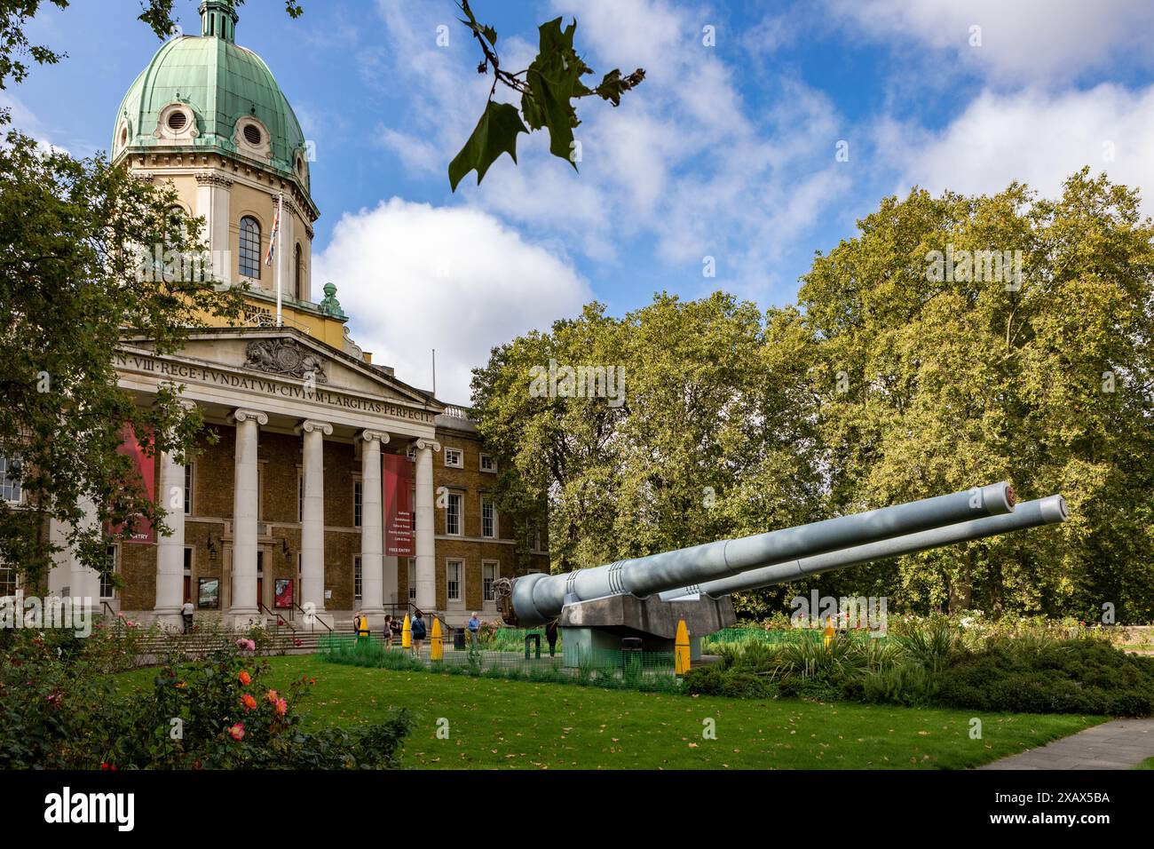 London imperial war museum tank hi-res stock photography and images - Alamy