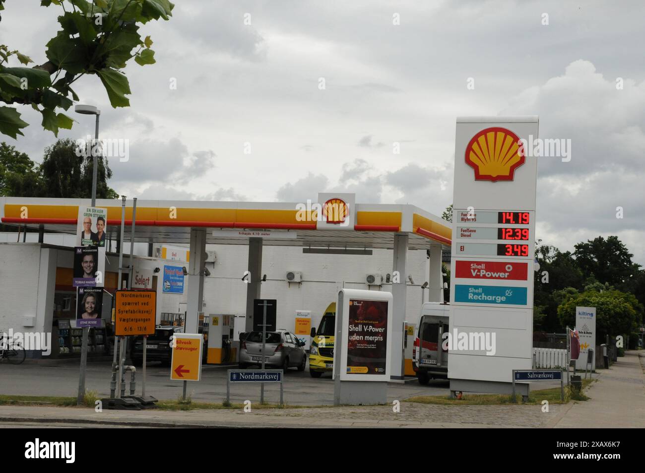 Copenhagen/ Denmark/09 JUNE 2024/Shell gas statios in kastrup danish ...