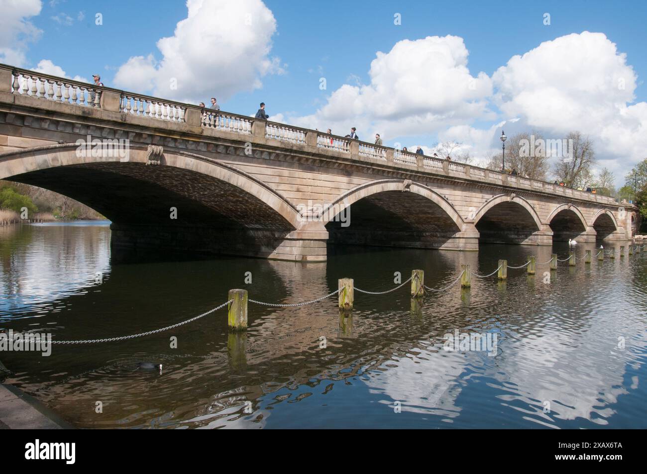 Bridge spanning The Serpentine in Hyde Park, London, England Stock ...