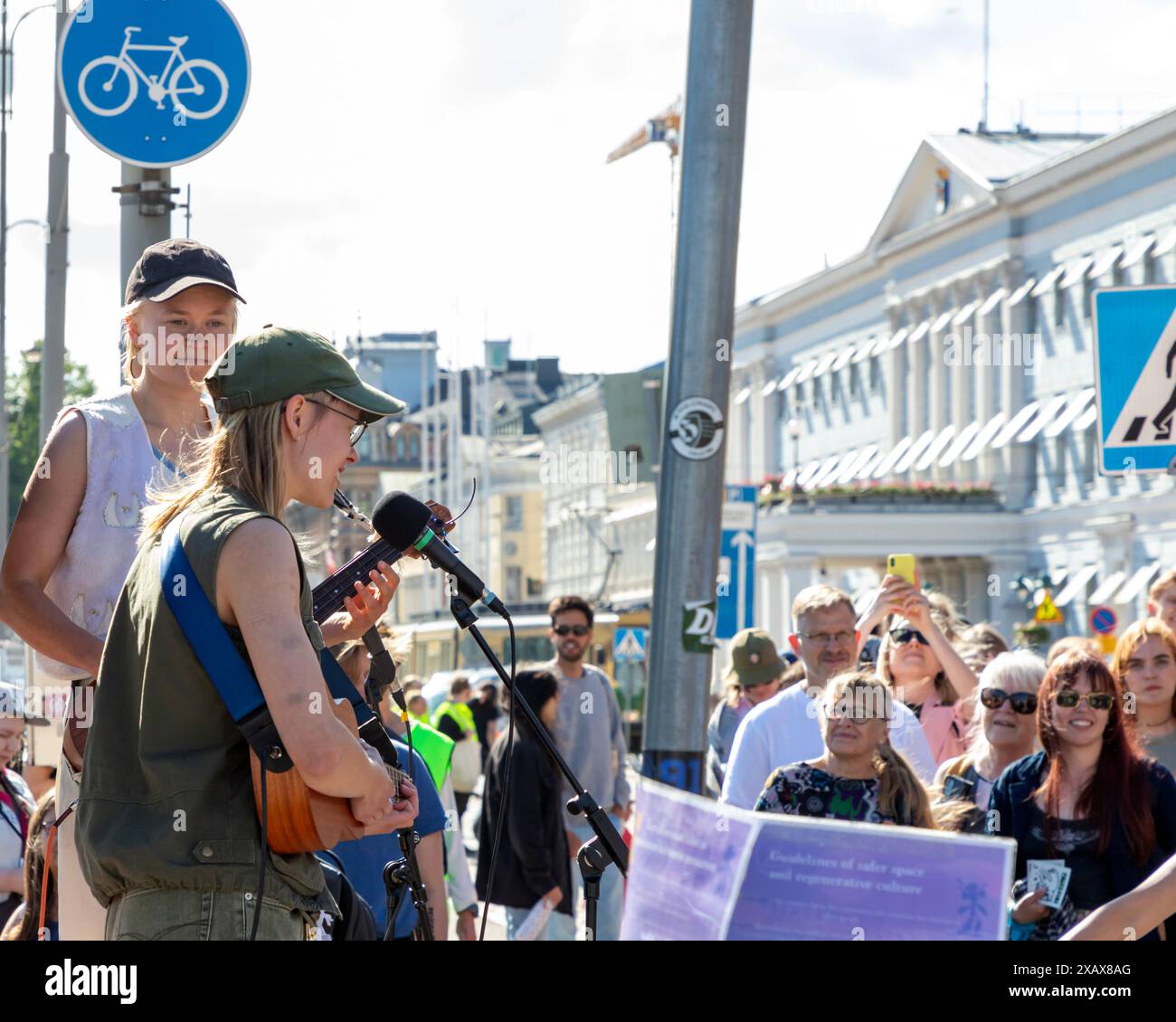Music performers in the ‘Storm warning’ protest held by Extinction ...