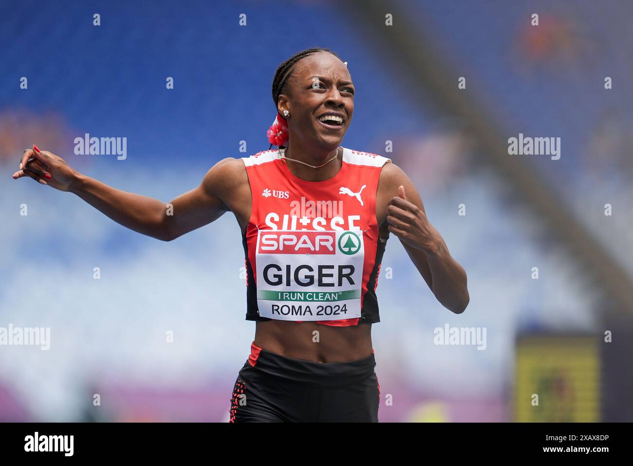 Athletics 400 metres women finish hi-res stock photography and images ...