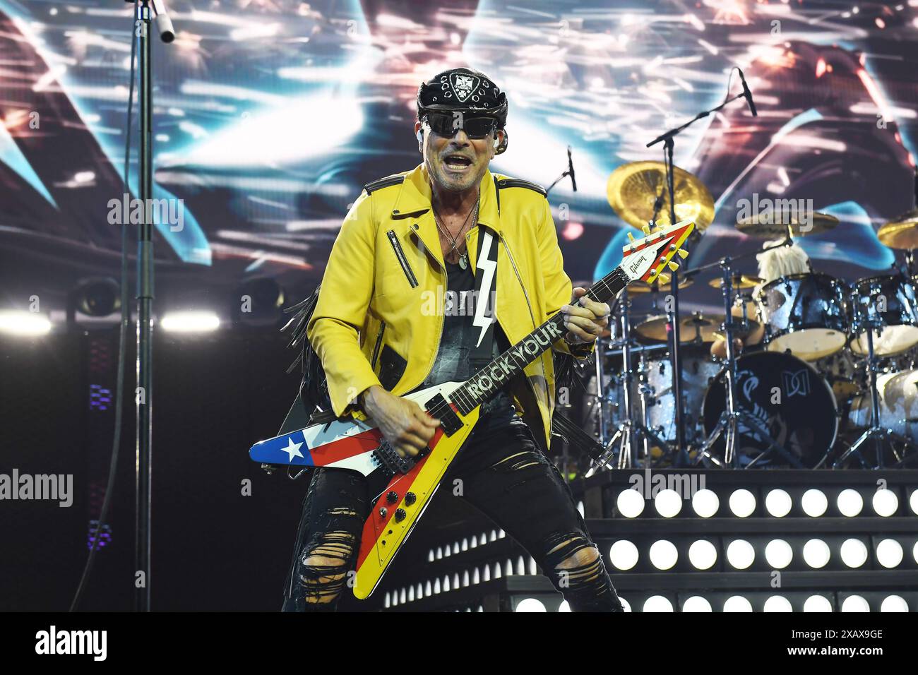 LONDON, ENGLAND - JUNE 08: Rudolf Schenker of ‘Scorpions’ performing at ...