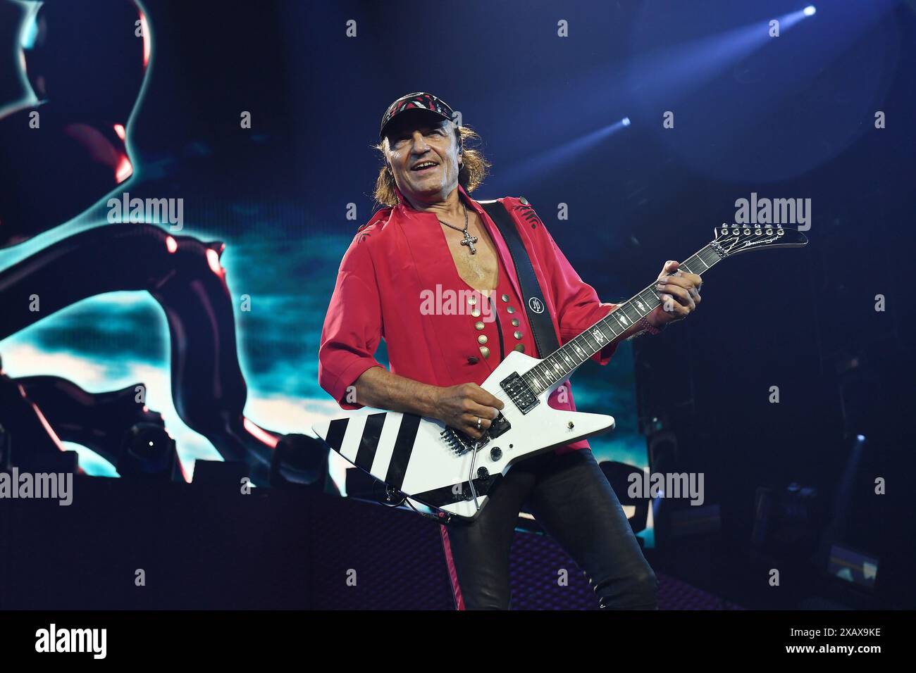 LONDON, ENGLAND - JUNE 08: Matthias Jabs of ‘Scorpions’ performing at ...