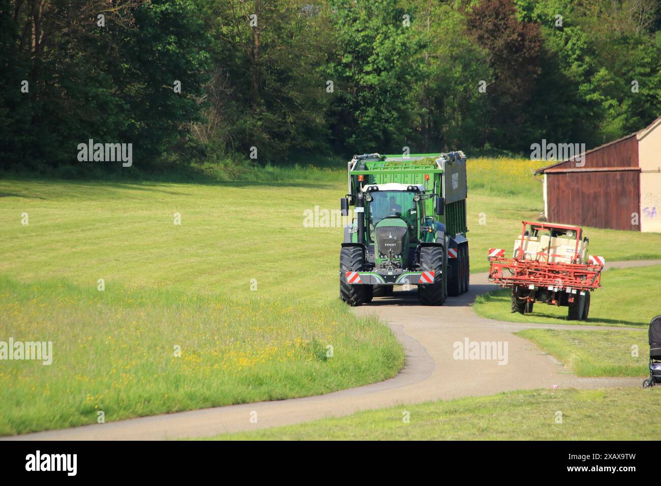 Road large field tractor hi-res stock photography and images - Alamy