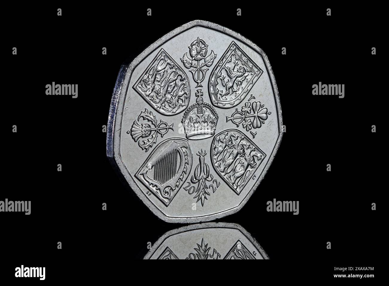 King charles iii commemorative coins hi-res stock photography and ...